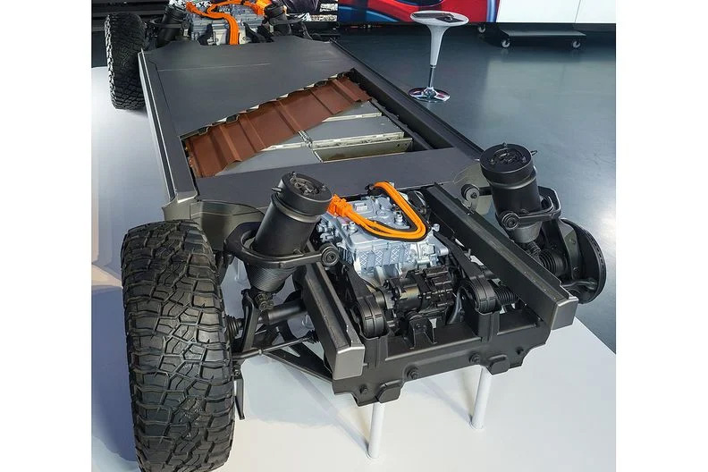 GM says wireless battery system speeds EV development, extends range ...