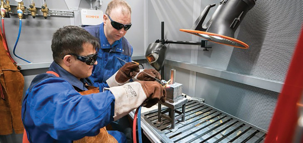 Top tier holds among risers in annual non-tire ranking | Rubber News