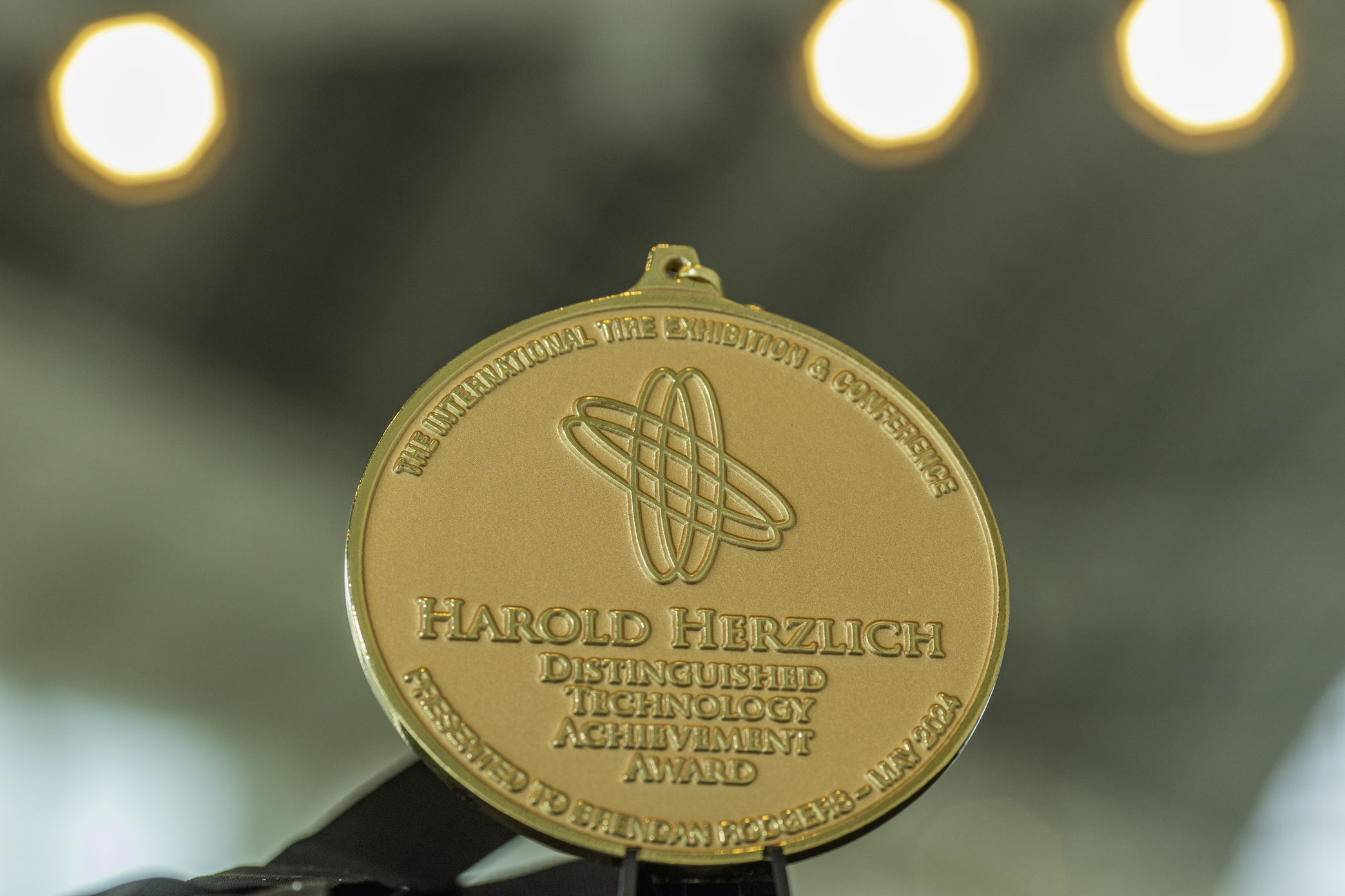 Brendan Rodgers receives Harold Herzlich medal at ITEC | Rubber News