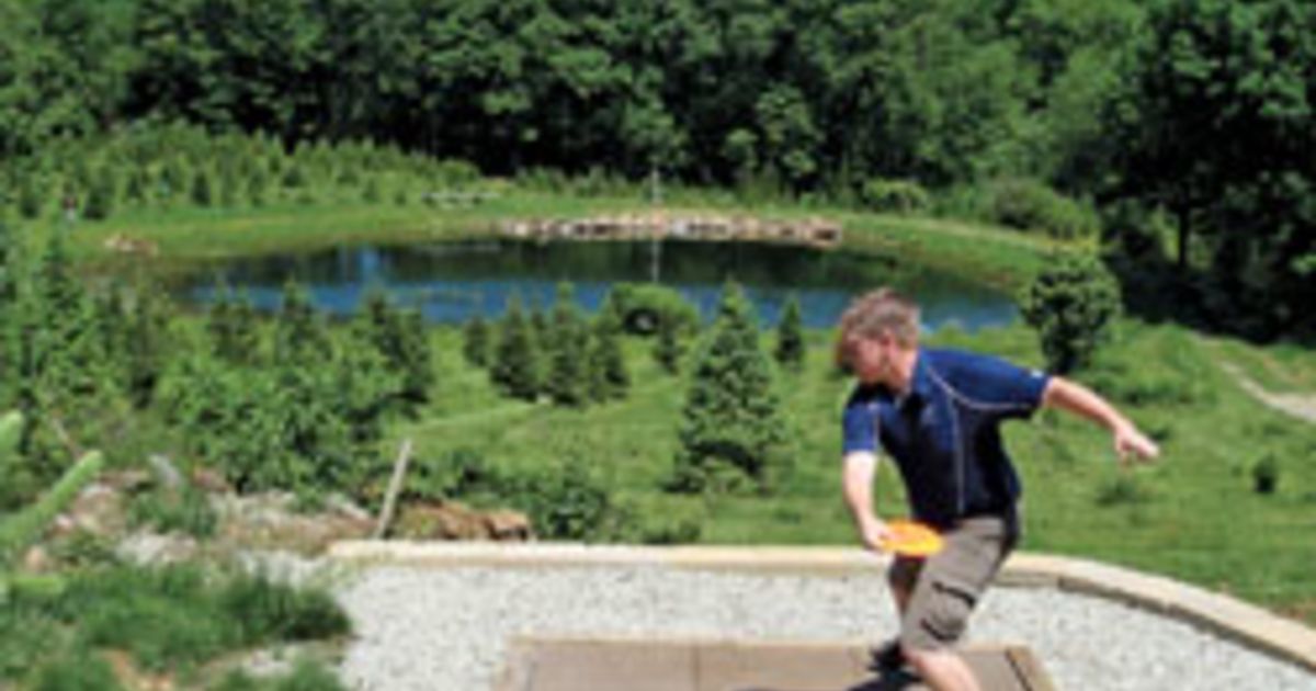 New-rubber-tee-pads-help-disc-golfers-get-a-grip | Rubber News