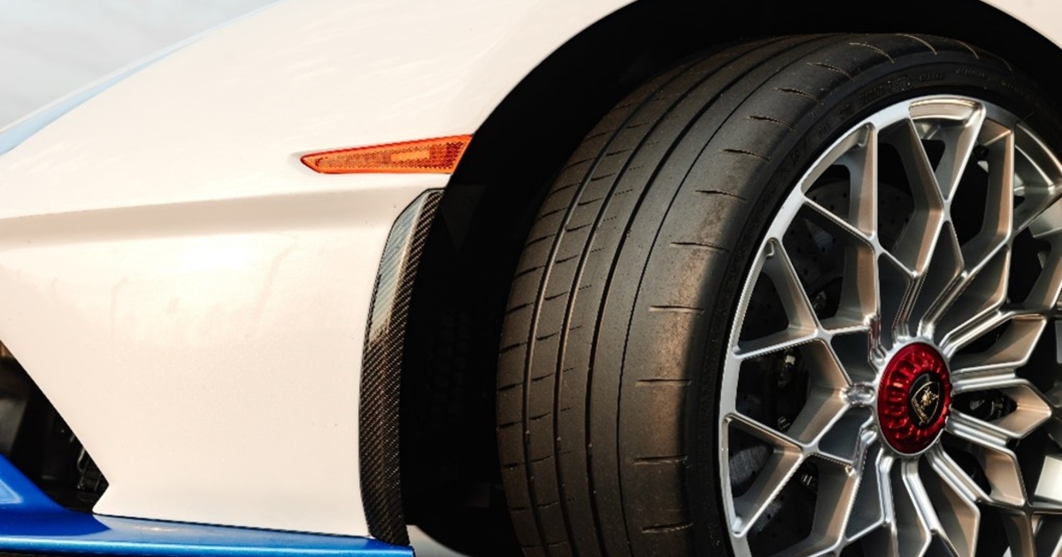 Bridgestone's Potenza Race tire debuts in North America | Rubber News