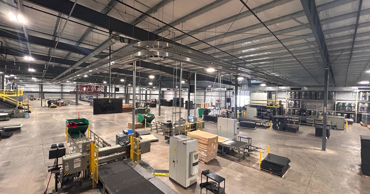 Rubberlite adds new building to footprint in Huntington | Rubber News