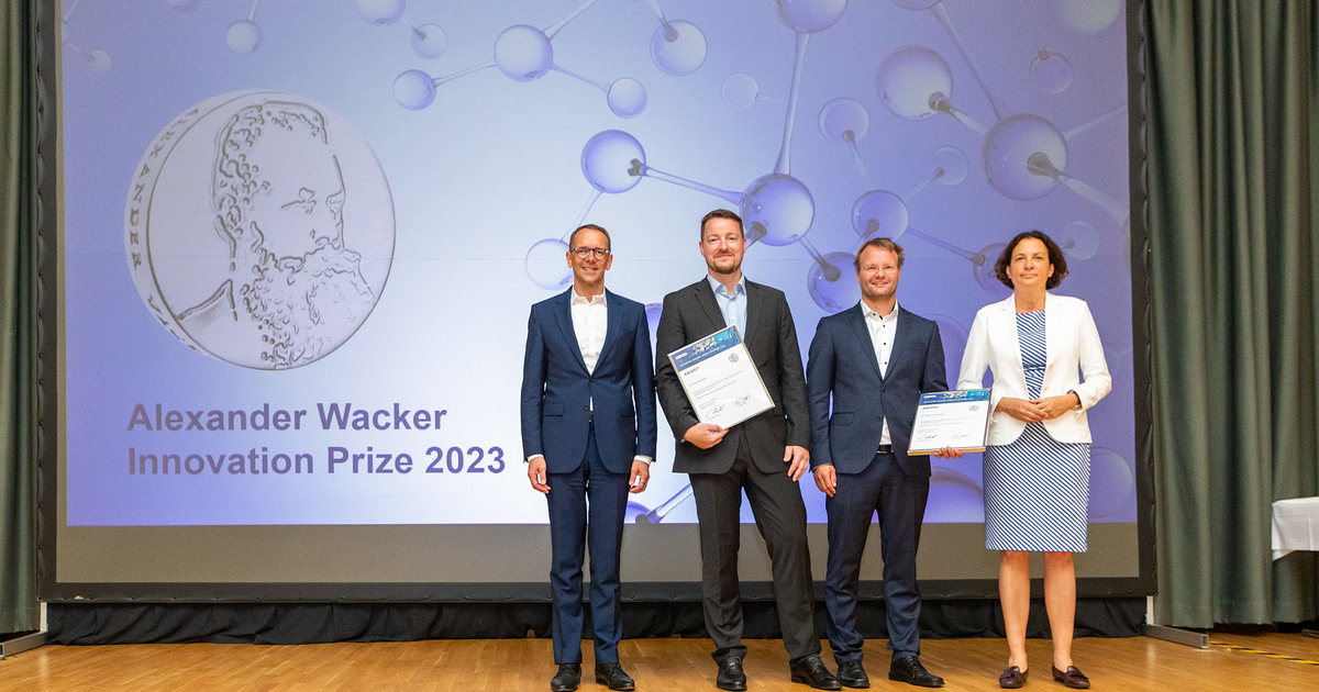 Wacker team awarded for polysilicon production innovation | Rubber News