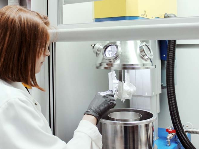 Wacker-opens-new-adhesives-laboratory-in-Russia