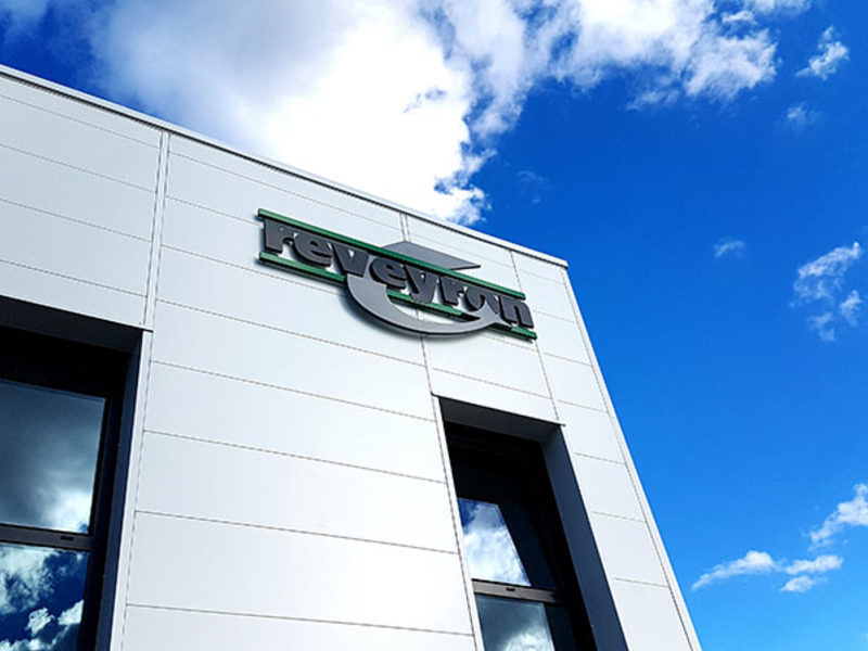 Reveyron partners with Beltservice for distribution